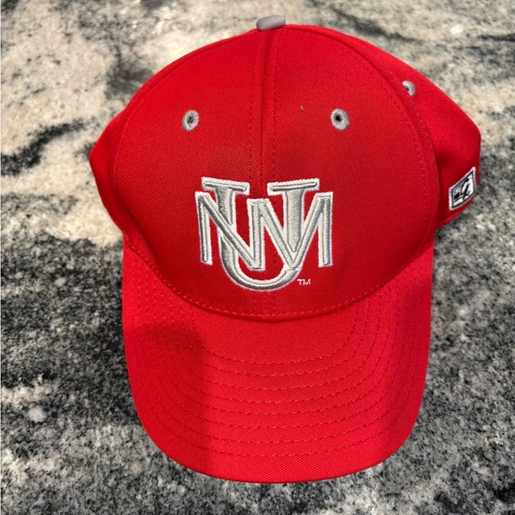 The Game | Accessories | University Of New Mexico Lobos Red And White ...